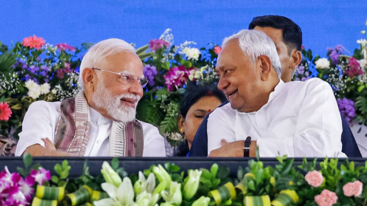 Exit Polls Indicate Clear Path to Power for NDA in Bihar Election 2025 | Asianet Newsable