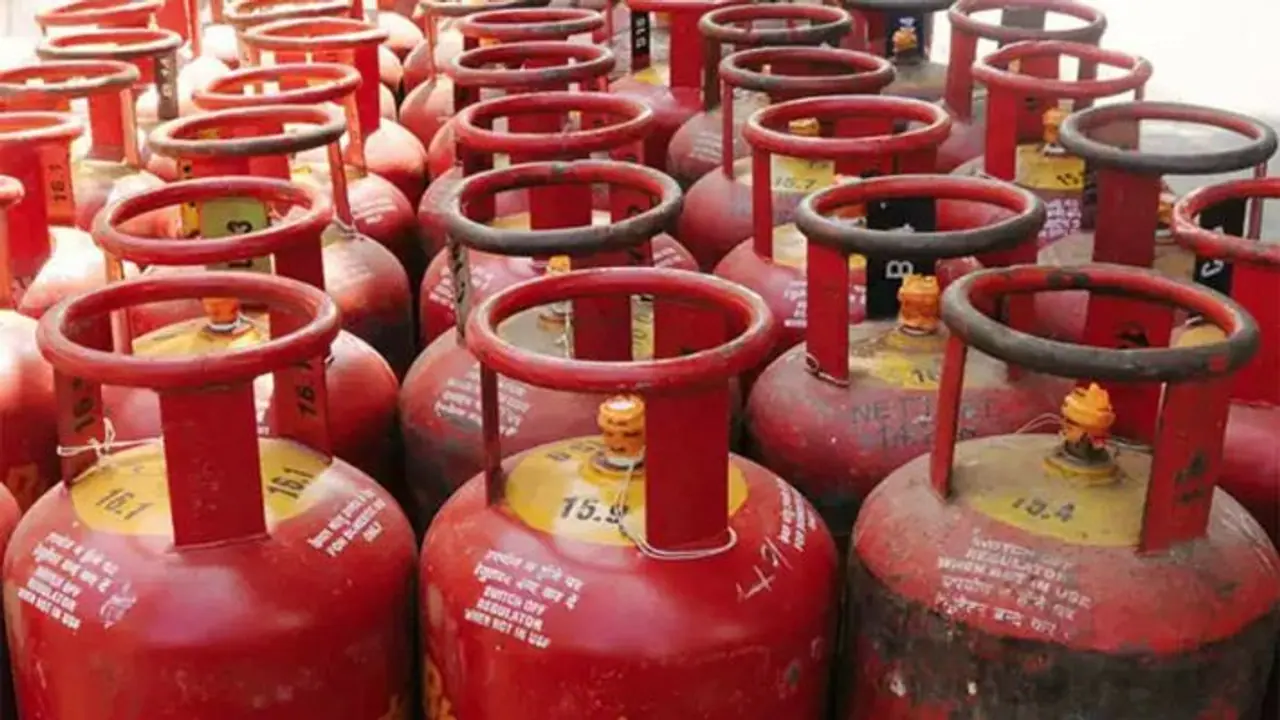 LPG Gas Cylinder Tips: ನಿಮ್ಮ ಸಿಲಿಂಡರ್‌ 11 ತಿಂಗಳು ಬಾಳಿಕೆ ಬರಲಿ! | Lpg Cylinder Long Life Tricks ...