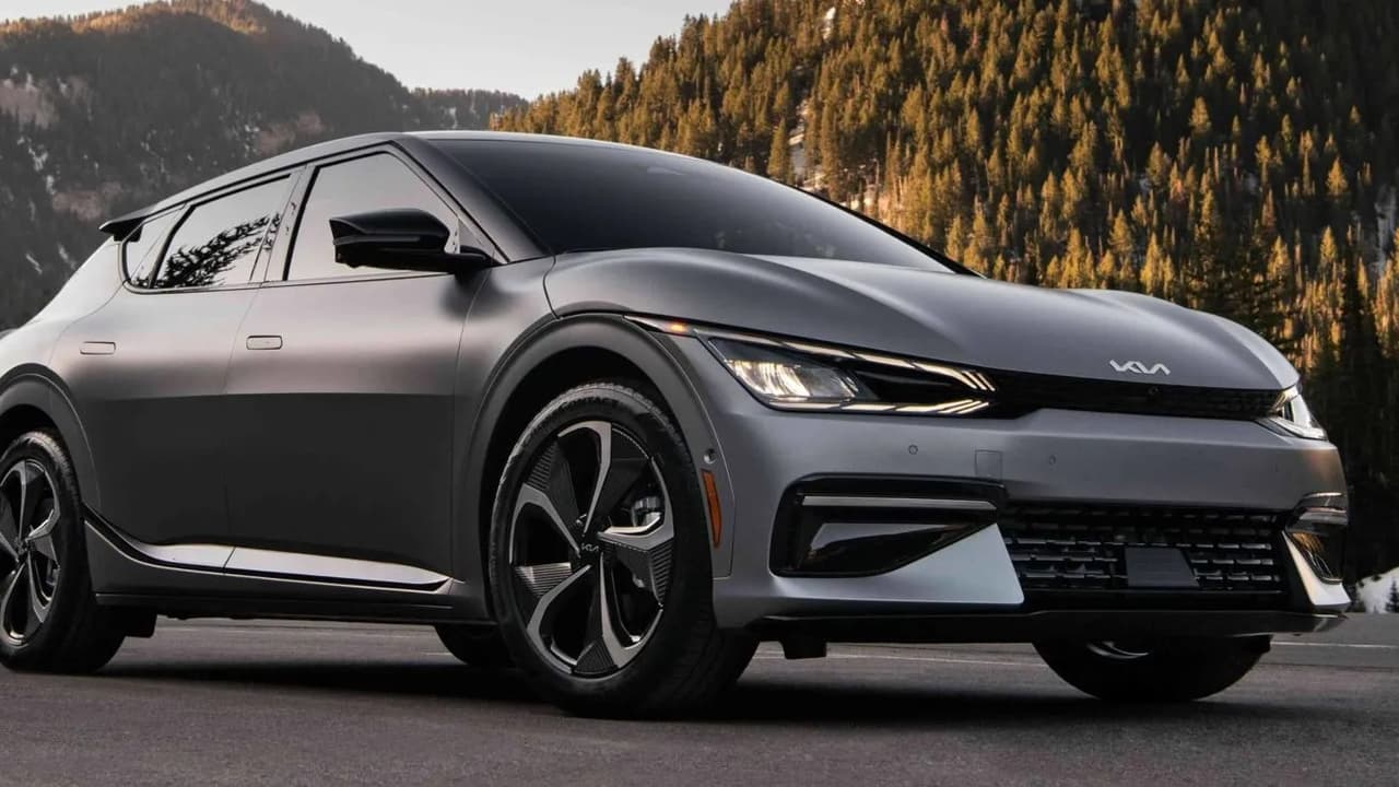 18 நிமிடம் போதும்! 650 கிமீ போகலாம் - EV6 பேஸ்லிப்ட் மாடலை அறிமுகப்படுத்திய கியா | Kia Ev6 ...