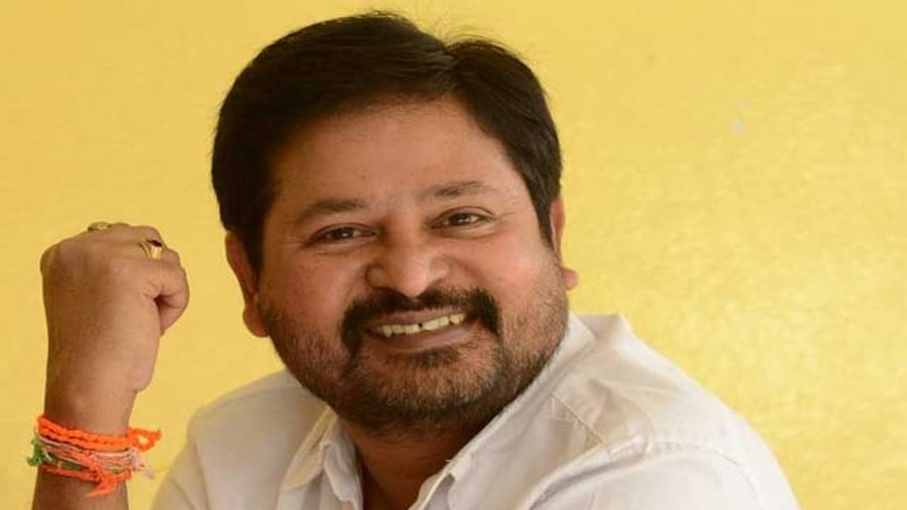 ప్రజల మధ్య చిచ్చు పెట్టొద్దు: బండి సంజయ్ కి సినీ డైరెక్టర్ శంకర్ సలహా ...