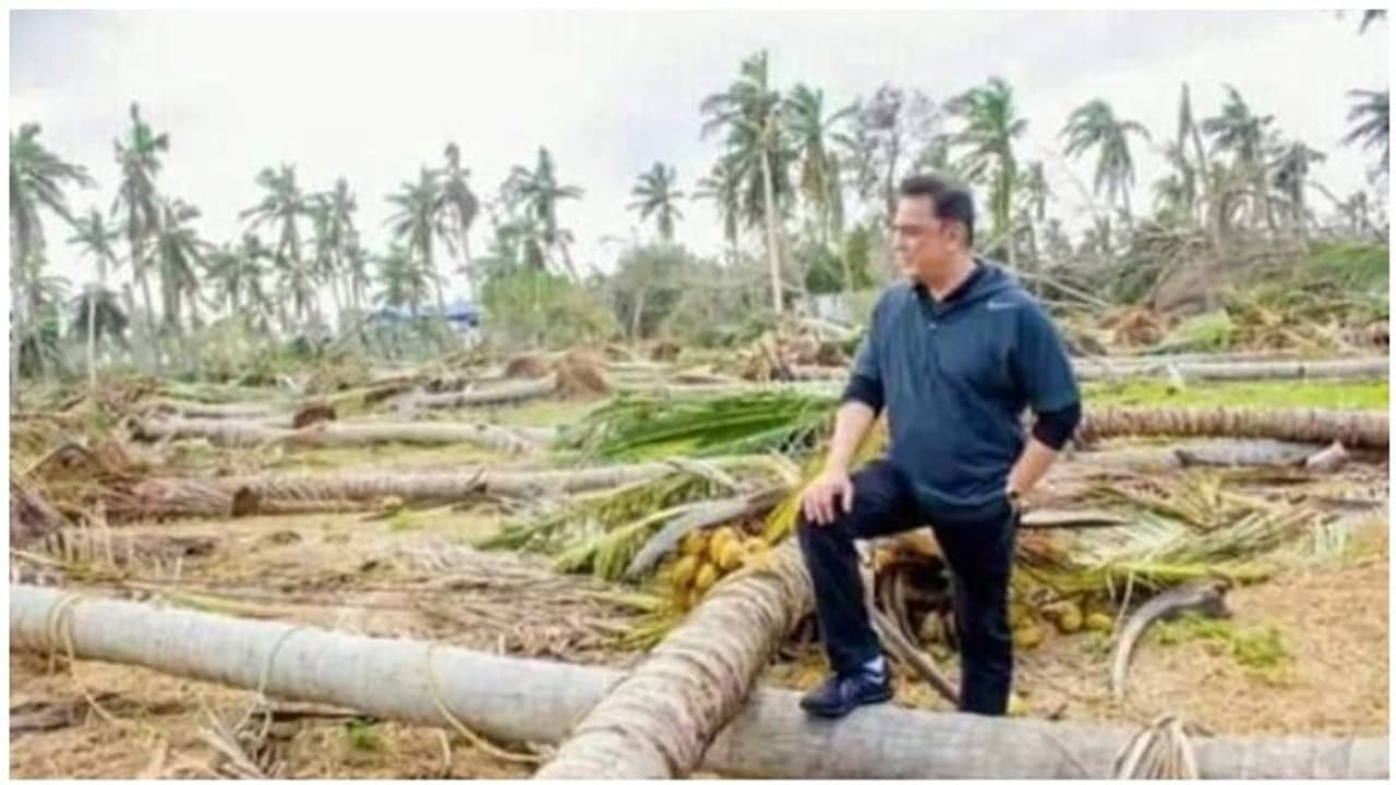 ’கமல் தென்னை மரத்துல கால் வச்சி போஸ் குடுத்ததெல்லாம் ஒரு குத்தமாய்யா ...