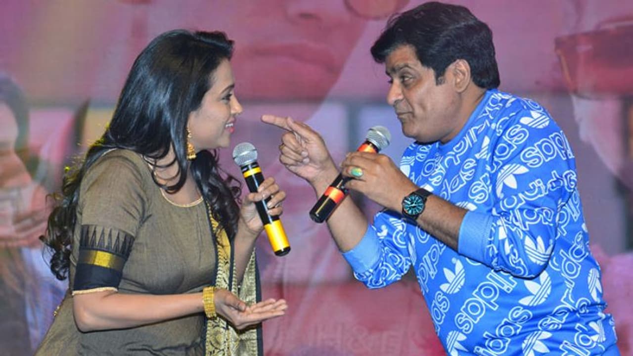 మరోసారి నోరు జారిన అలీ.. ఈసారి సుమ బలైంది! | Suma Ali Conversation At ...