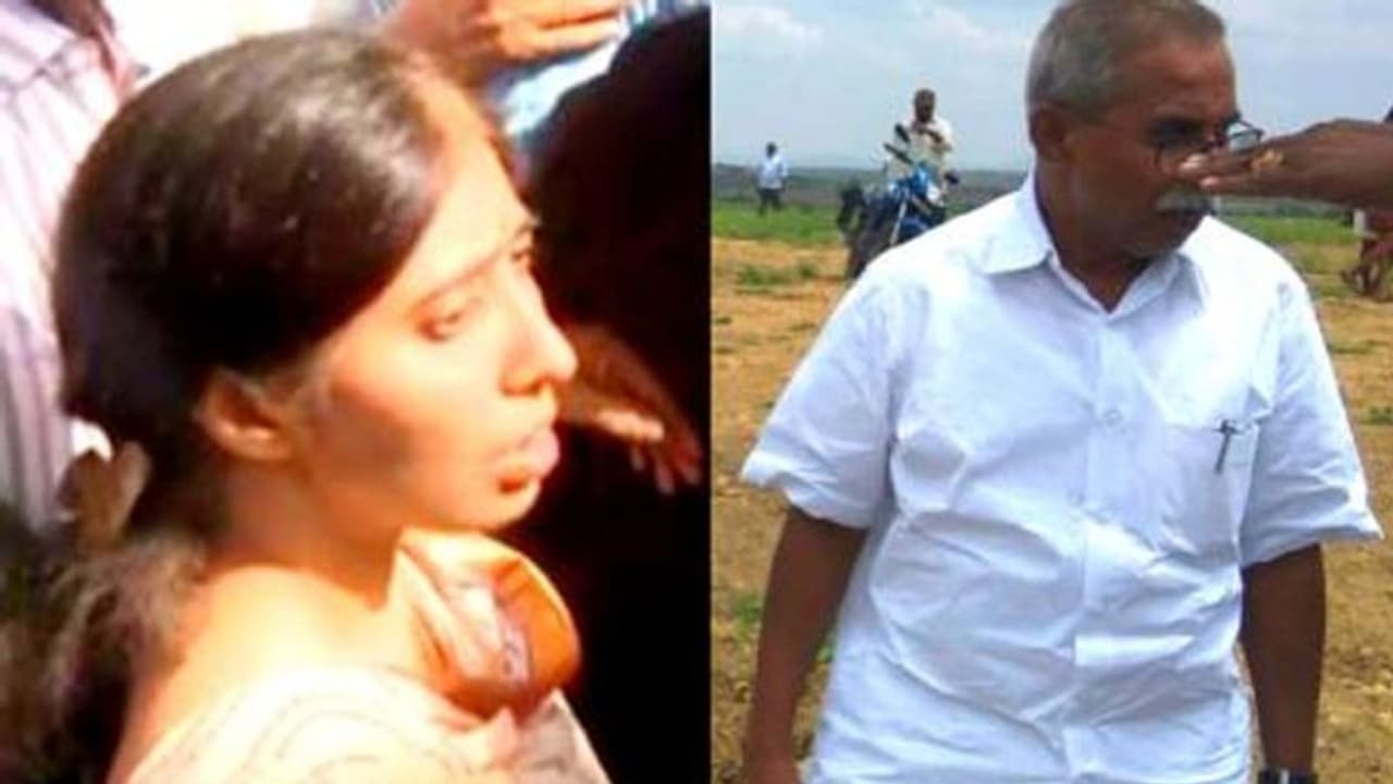 కక్షతో పోరాటం చేయడం లేదు: వివేకా సమాధి వద్ద సునీతారెడ్డి నివాళులు | Ys ...