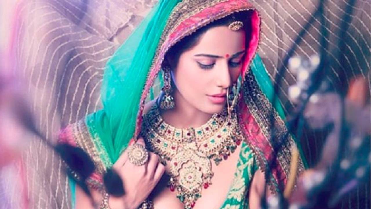 Actress Poonam Pandy picture of Instagram goes viral | Actress Poonam ...