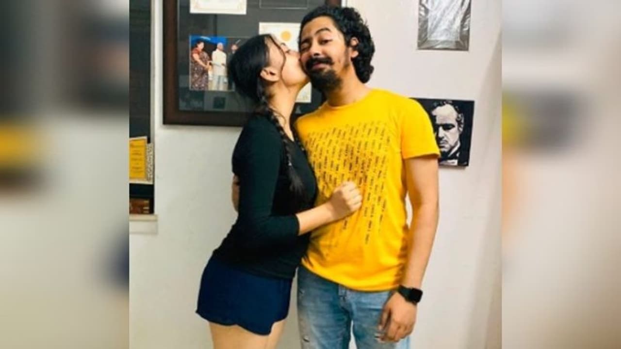 Riddhi Sen shares a photo with Surangana Banerjee | Riddhi Sen Shares A ...