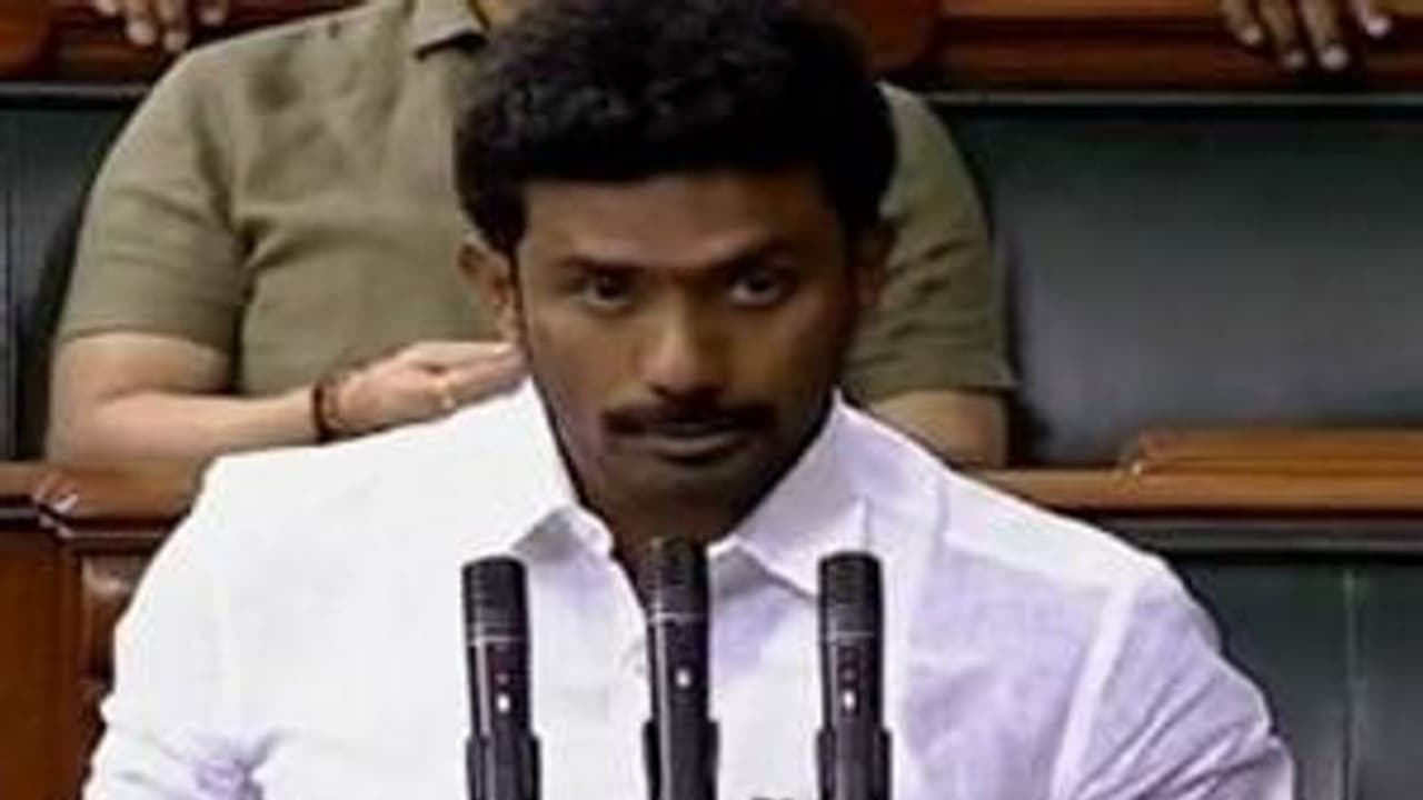 ஓ.பி.எஸ் மகன் ரவீந்திரநாத் எம்.பிக்கு புதிய பதவி... மக்களவையில் ...