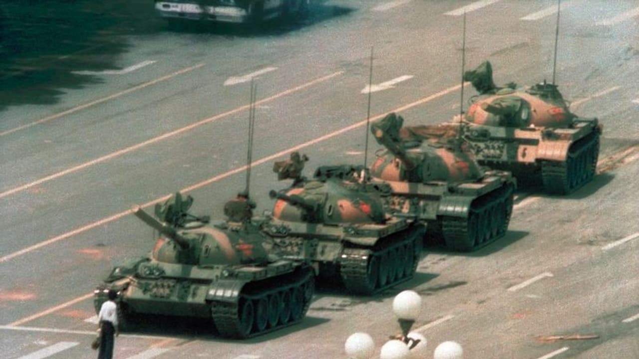 tank man the Photographer who took famous photographs by blocking the ...