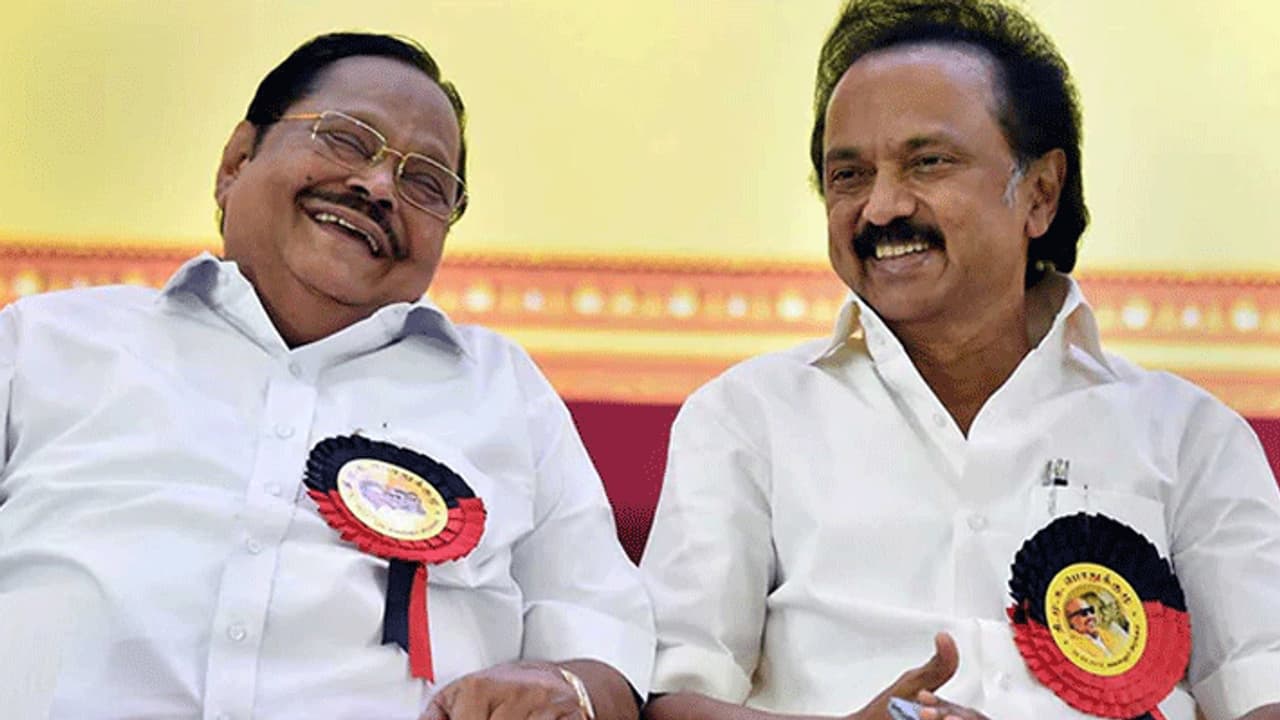 DMK: திமுக மாவட்ட செயலாளர் அதிரடி நீக்கம்... காரணம் என்ன தெரியுமா ...