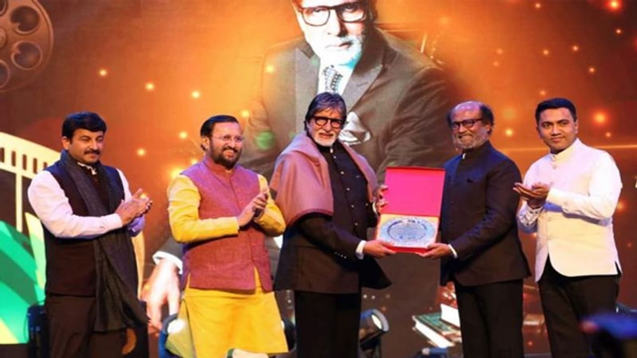 Amitabh Bachchan and Rajinikanth honored in the country's biggest film ...
