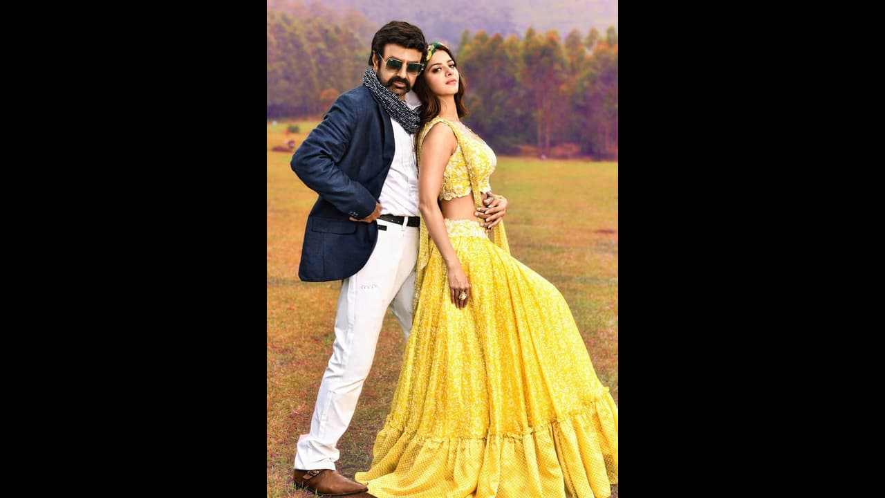 బాలయ్య ‘రూల‌ర్‌’ స్టోరీ లైన్ ఇదే.. నో పాలిటిక్స్! | Balayya Ruler Movie ...