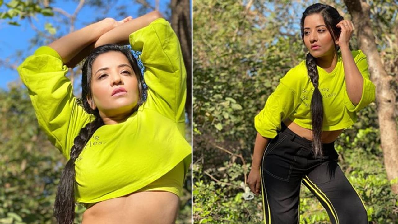 हरे रंग का शॉर्ट टॉप पहन मोनालिसा ने यूं सेलिब्रेट की बसंत पंचमी, लोग ...