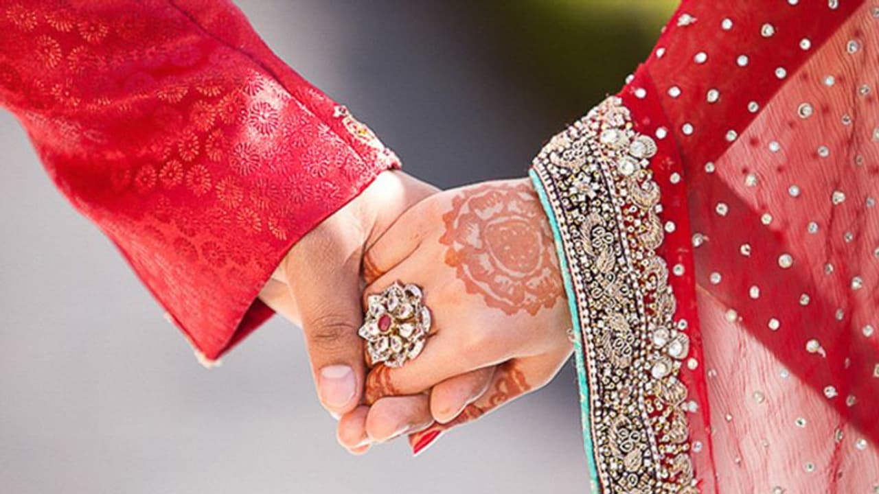 Here's how you can spot fake person or profile on matrimonial websites ...