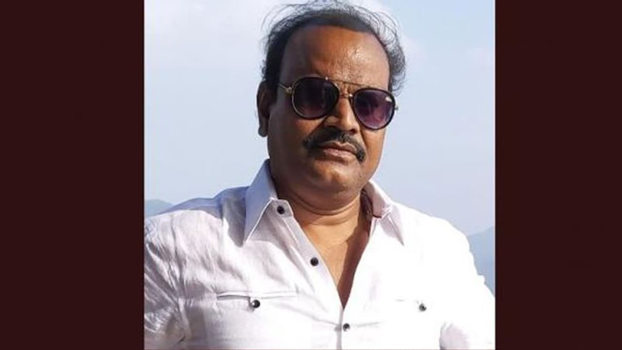 பிரபல நடிகரின் தம்பி விஷம் குடித்து தற்கொலை... திரையுலகினர் அதிர்ச்சி ...