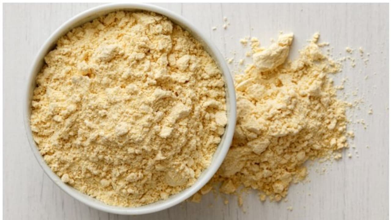 Try these DIY Besan face packs for natural glow | Asianet Newsable