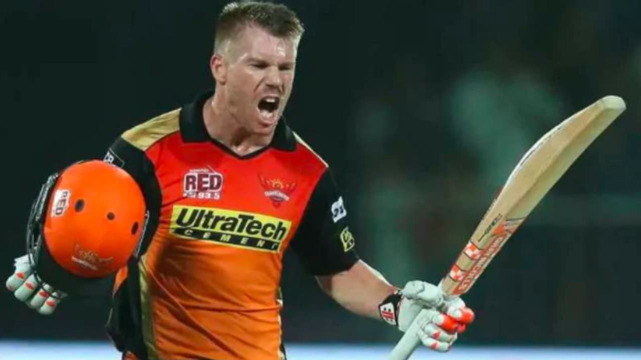 డేవిడ్ వార్నర్‌ను, సన్‌రైజర్స్ హైదరాబాద్ అందుకే వదులుకుంది... ఇర్పాన్ ...