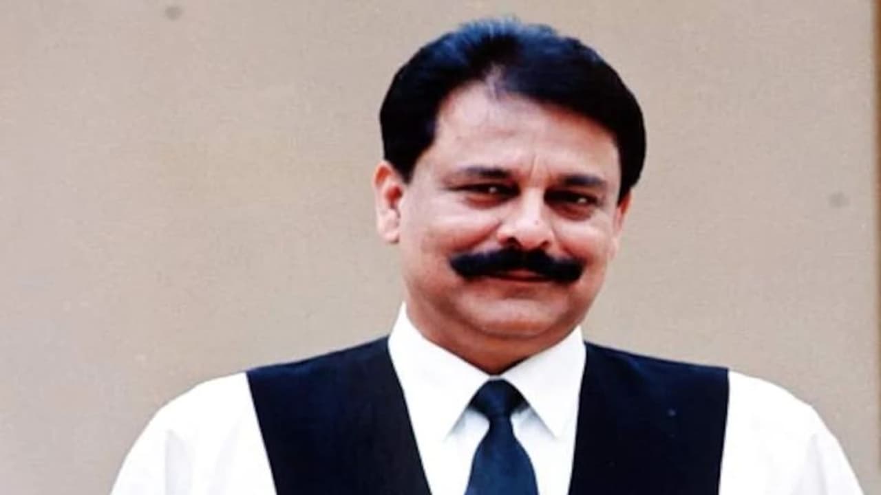 Subrata Roy passes away: Sahara founder's journey from Araria to being ...