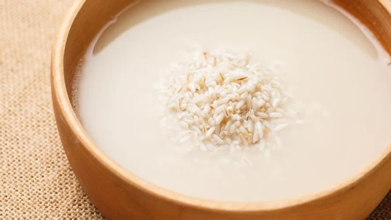 മുടി വളരാൻ കഞ്ഞി വെള്ളം ; ഇങ്ങനെ ഉപയോ ഗിക്കൂ | Rice Water For Healthy ...