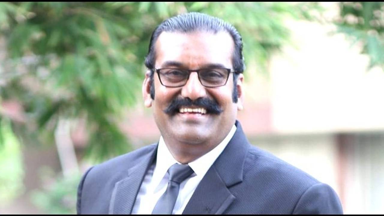 Actor Napoleon : மகனுக்காக கட்டிய மருத்துவமனையில்... ஏழை குழந்தைகளுக்கு ...