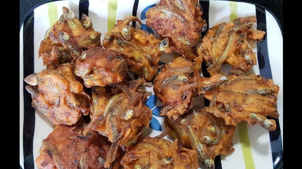మౌరాలా ఫిష్ పకోడీలు.. బెంగాలీ స్పెషల్... | Mourala Fish Pakoras Recipe ...
