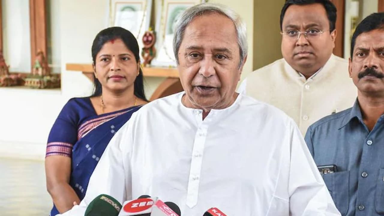 Naveen Patnaik’s Biography | Birth | Education | Family | Political ...