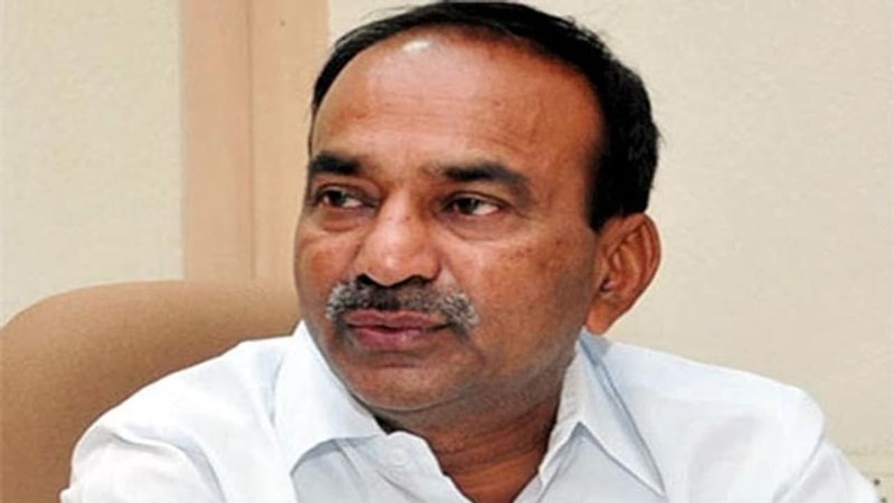 దోచుకోవడానికి కేసీఆర్ కుటుంబం ఢిల్లీ మీద పడింది.. తప్పుచేస్తే ...