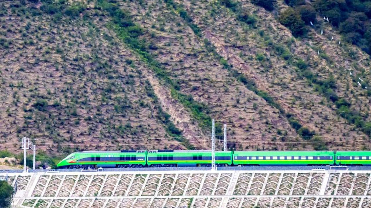 China inaugurates first bullet train in Tibet close to Arunachal ...