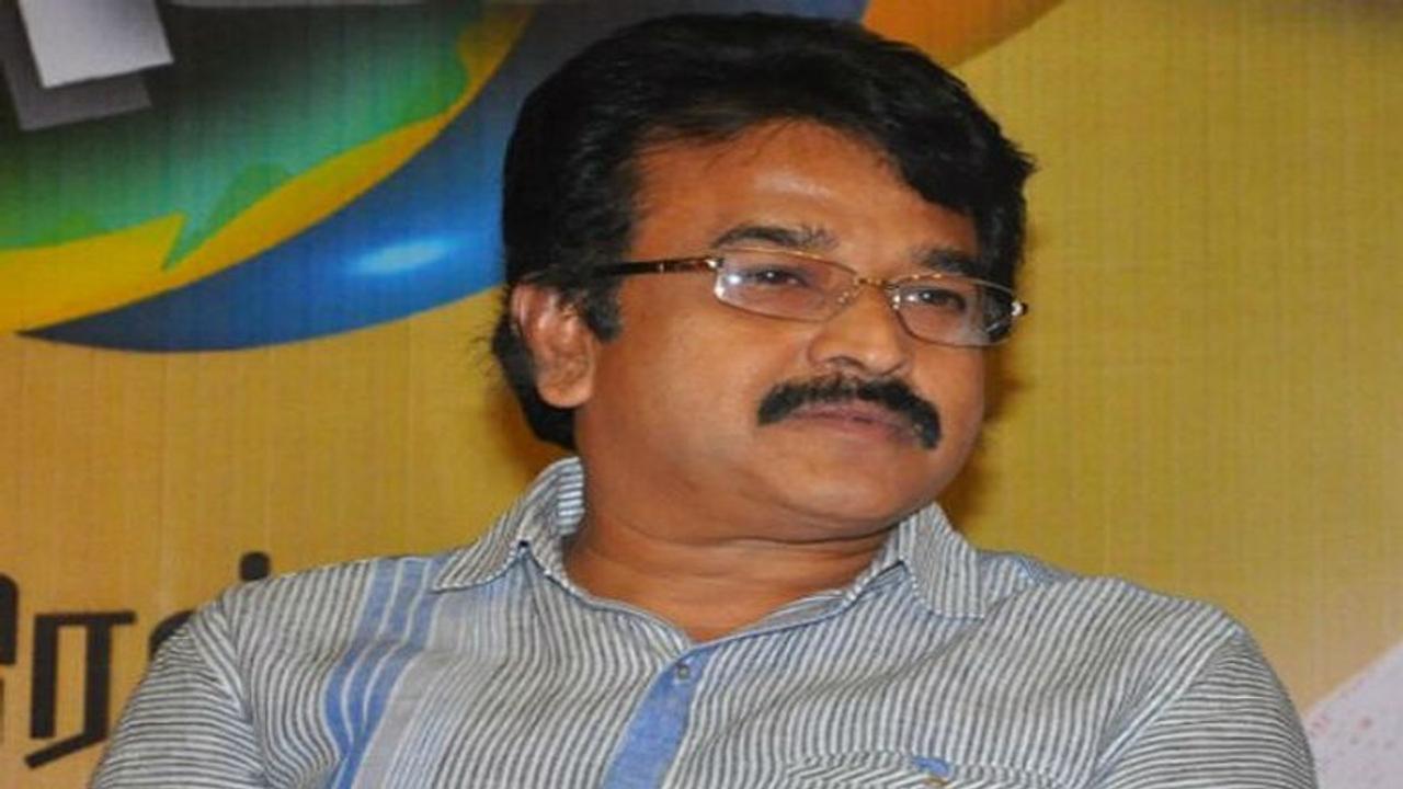 திரையுலகமே பேரதிர்ச்சி… பிரபல இயக்குனரும், தயாரிப்பாளர் கேயார் மனைவி ...