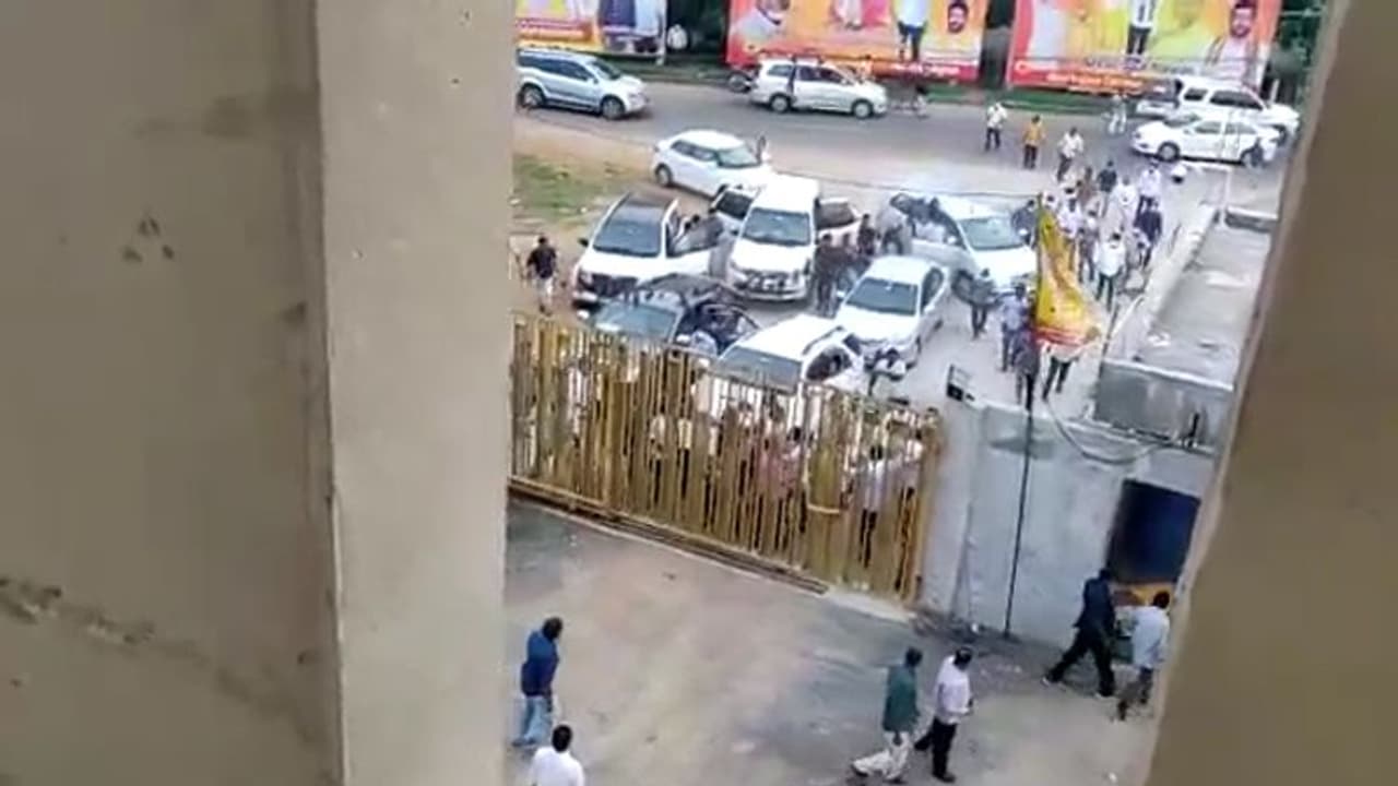 టీడీపీ కార్యాలయాలపై దాడులు: మరో అరుగురి అరెస్ట్.. మిగిలిన వారి కోసం ...