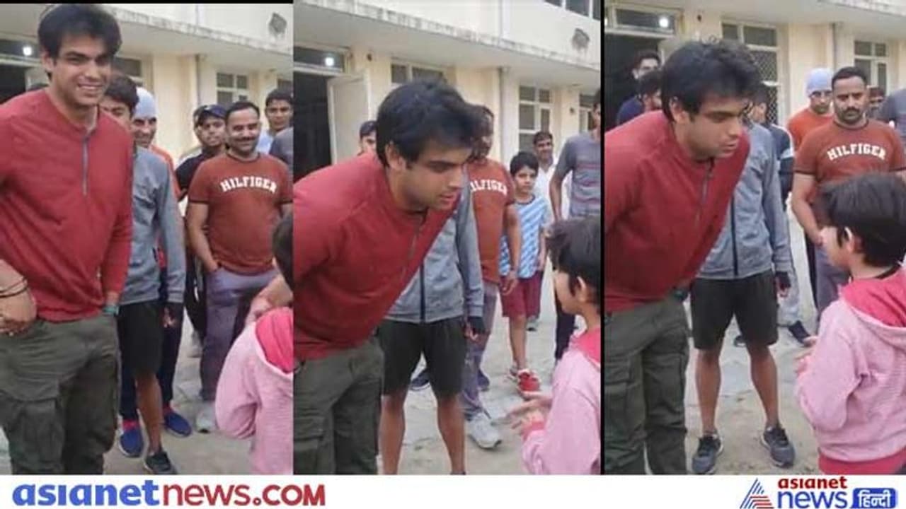 Video: 'बच्ची ने कहा आप हमारे हीरो'... नीरज की सादगी ने जीत लिया सबका ...