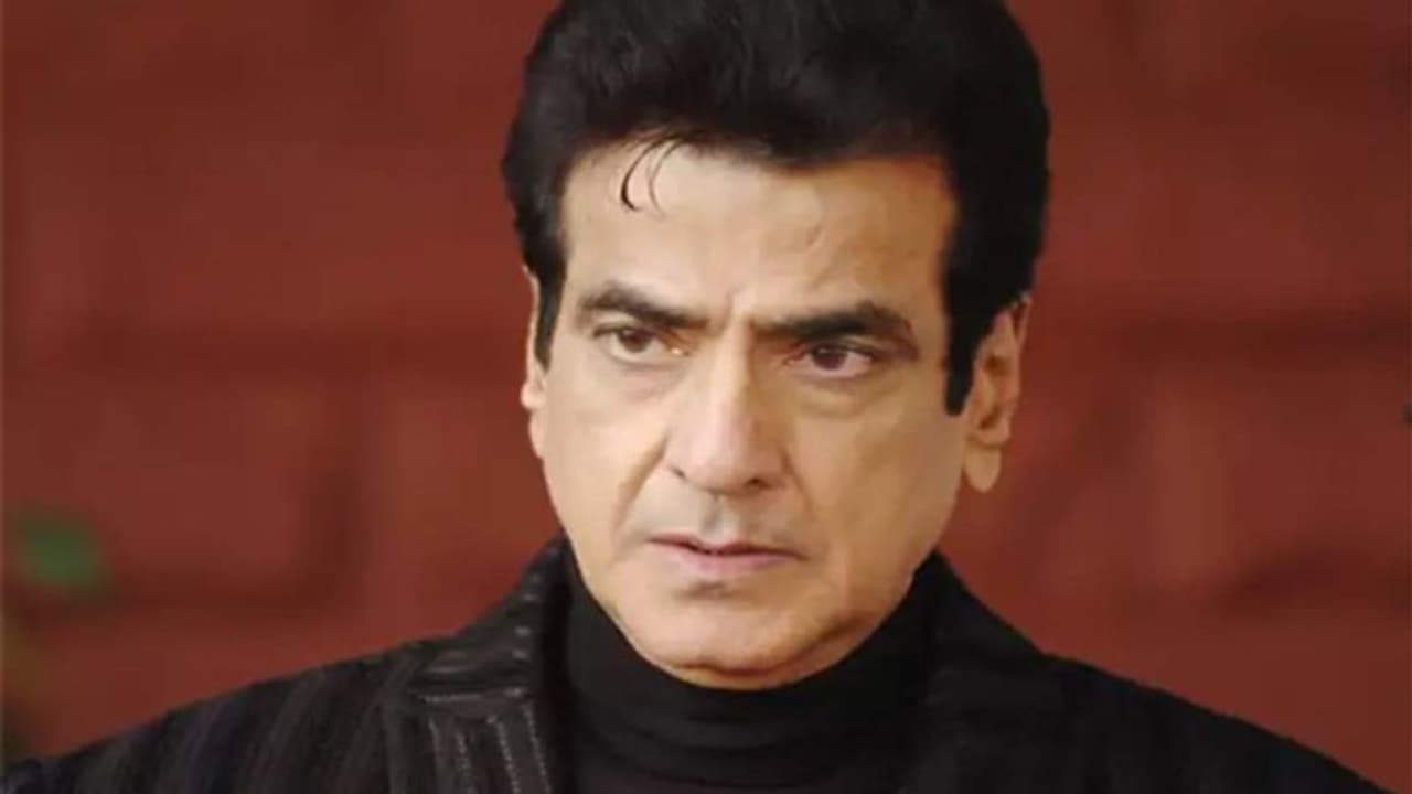 Jeetendra’s Biography | Birth | Education | Family | Marriage | Debut ...