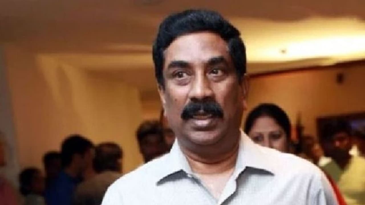 Vemuri Radhakrishna ఏబీఎన్ ఎండీ రాధాకృష్ణ‌పై ఎఫ్ఐఆర్ న‌మోదు.. | cid ...