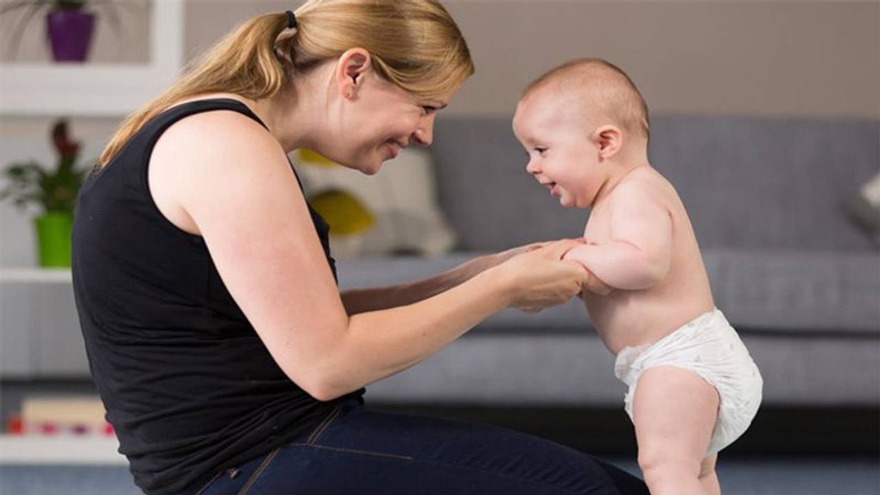 Reasons for Late Walking in Babies In Tamil : ஒரு வயசான அப்பறமும் ...