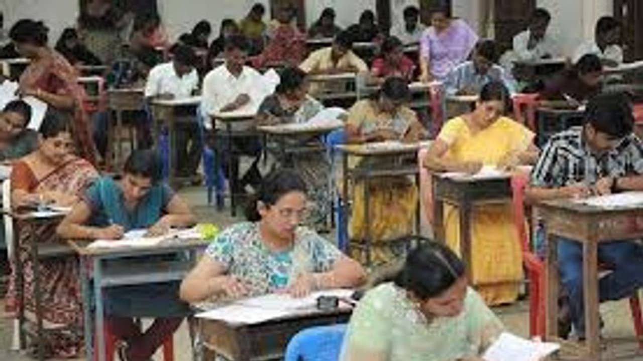 தேர்வர்களின் கவனத்திற்கு.. அவகாசத்தை நீட்டித்த ஆசிரியர் தேர்வு வாரியம் ...