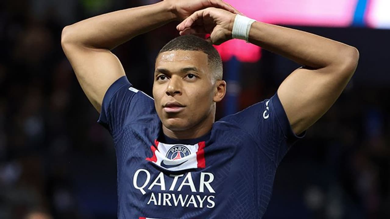 Mbappe 'shocked' over PSG exit rumours; provides proof of how happy he ...