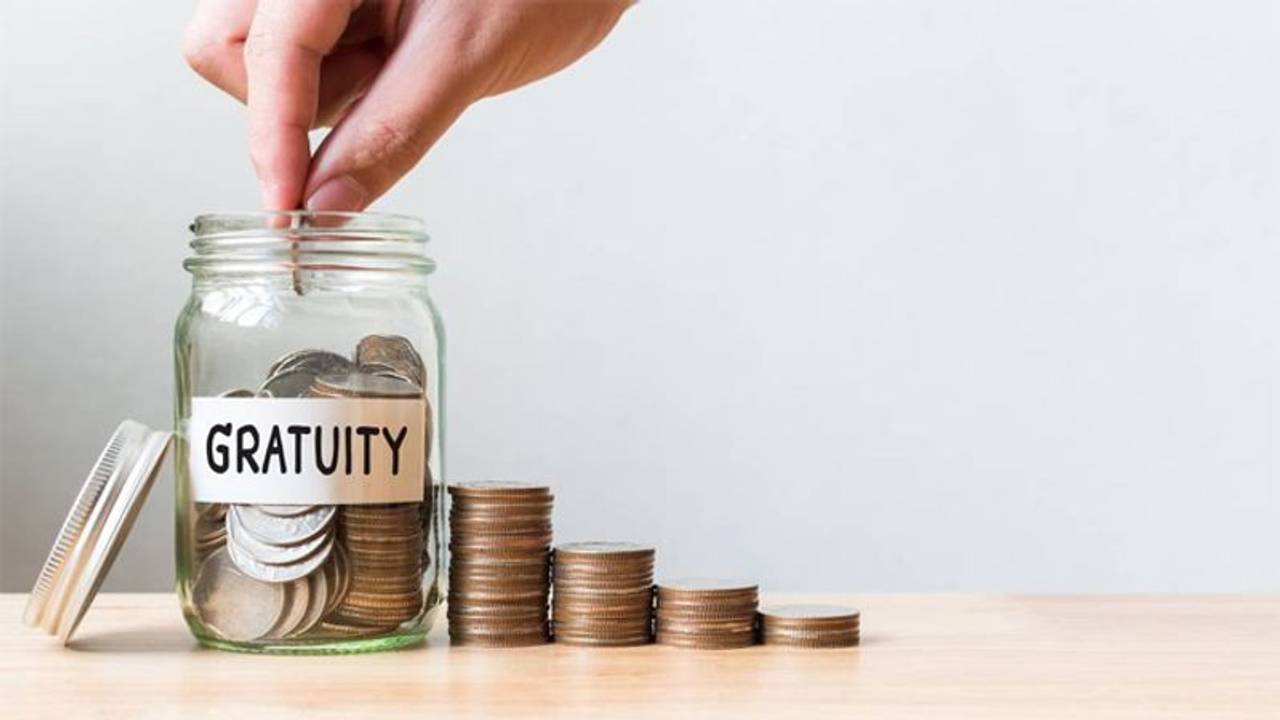 Gratuity Calculator 2025: கிராஜுவிட்டி கணக்கிடுவது எப்படி? 5, 7, 10 ...
