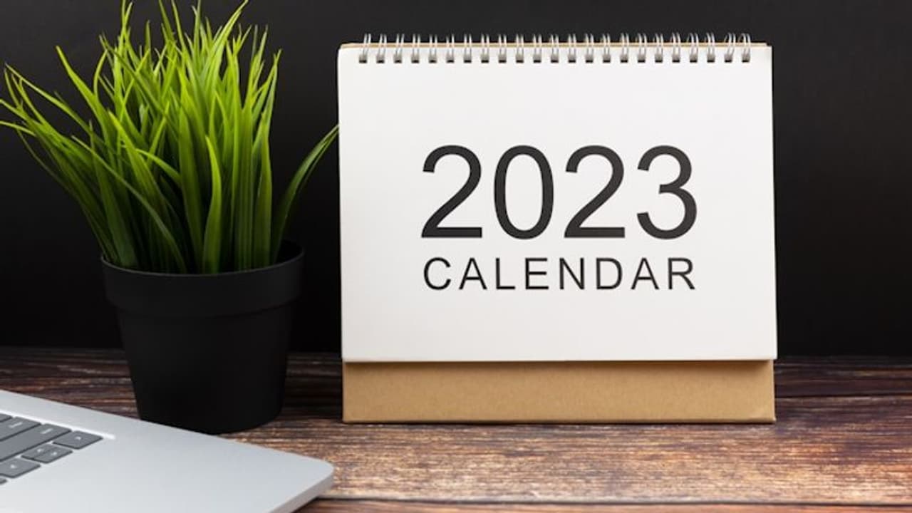 New Year 2023: List of holidays, important national, international days ...