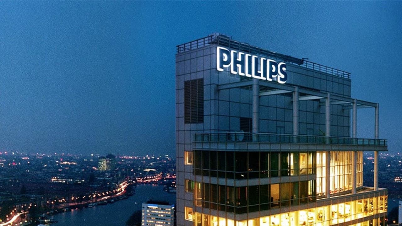 Tech Sector में एक और झटका ! Philips से 6,000 कर्मचारियों की होगी ...