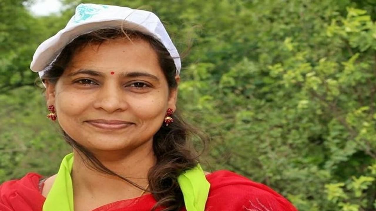 డా. సరోజ వింజామర కవిత : తోడు | Dr Saroja Vinjamara S Poem Thodu Bsb ...