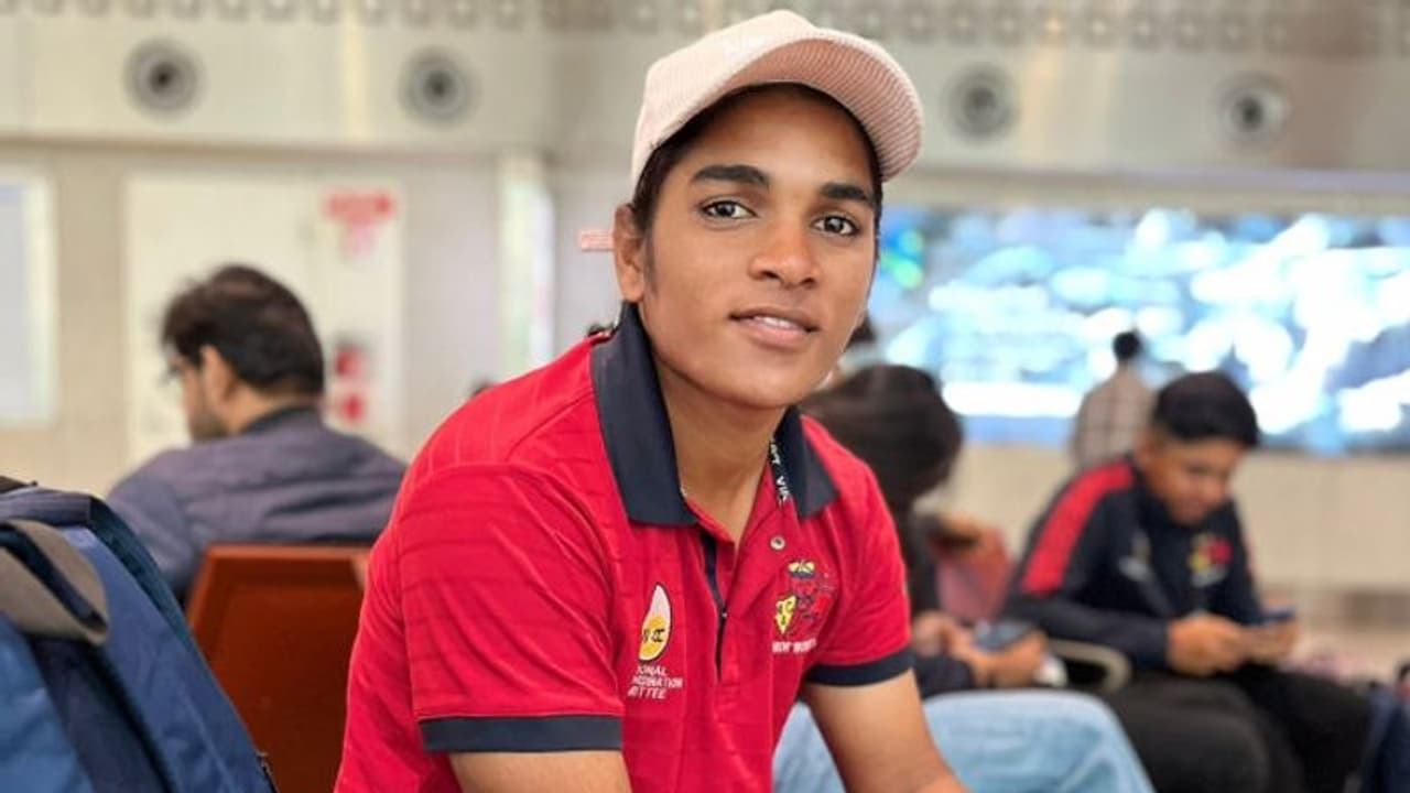Inspirational story of Simran Skaikh's journey from Dharavi streets to ...