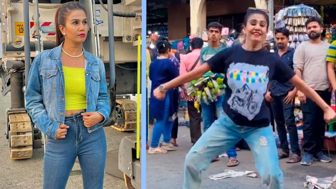 কলকাতায় নিউ মার্কেটের সামনে ‘লায়লা ম্যায় লায়লা’ গানে তুমুল নাচ ...