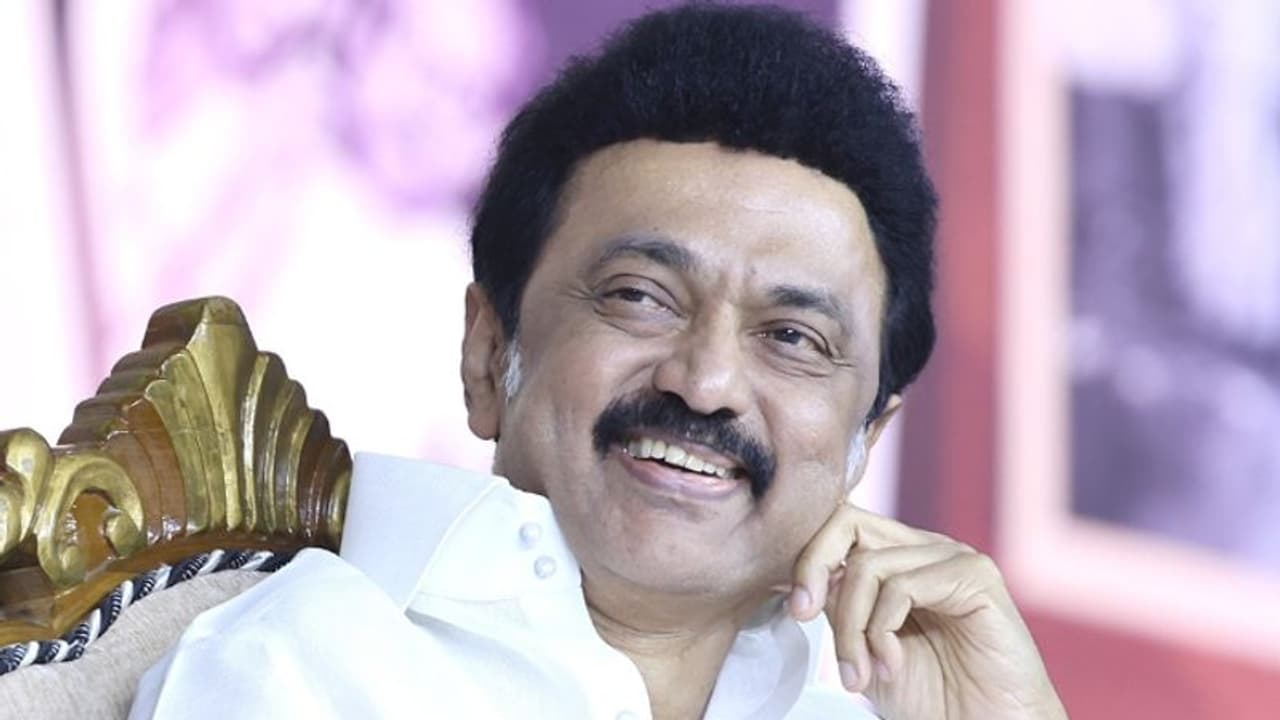 അന്നപൂര്‍ണ ഹോട്ടലില്‍ അപ്രതീക്ഷിത അതിഥിയായി സ്റ്റാലിന്‍; കുശലം പറഞ്ഞ് ...