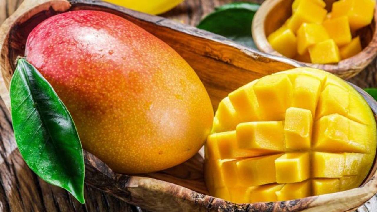 உலகில் விலையுயர்ந்த மாம்பழம் இதுதான்! ஒரு மாம்பழமே ரூ.19 ஆயிரமா? அப்படி ...