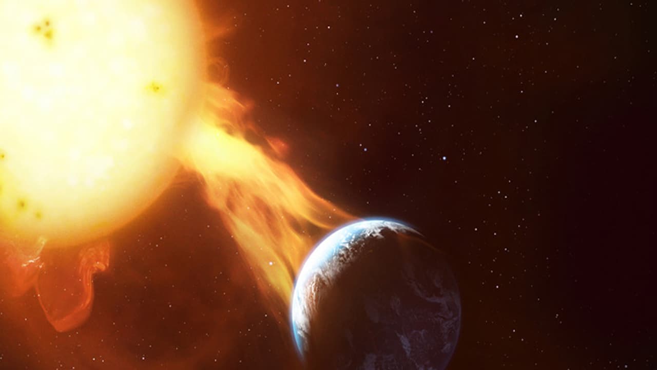 Solar Storm: গতি ঘণ্টায় ১৪০০ কিমি! তৈরি হয়েছে বিরাট সৌরঝড়, হু হু করে ...