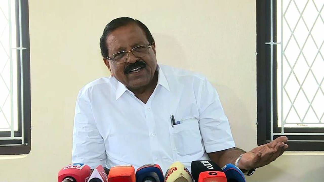 വയനാട്ടിൽ പ്രിയങ്ക ഗാന്ധി അഞ്ച് ലക്ഷം വോട്ട് ഭൂരിപക്ഷം നേടുമെന്ന് ...