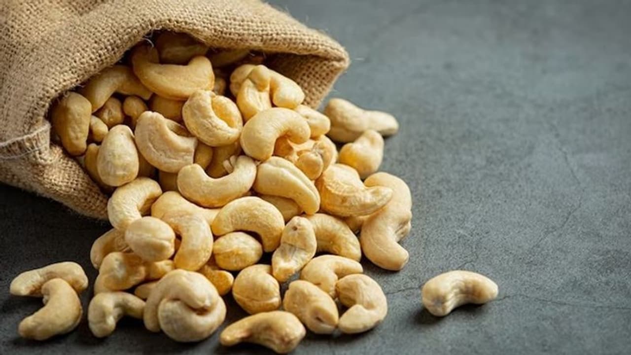 Nourishment to Healing Wounds: 5 ways how Cashew Nuts are beneficial ...