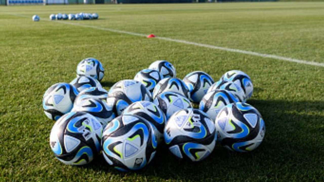 Anticipating 2024: Exciting football events, fierce title races, and ...