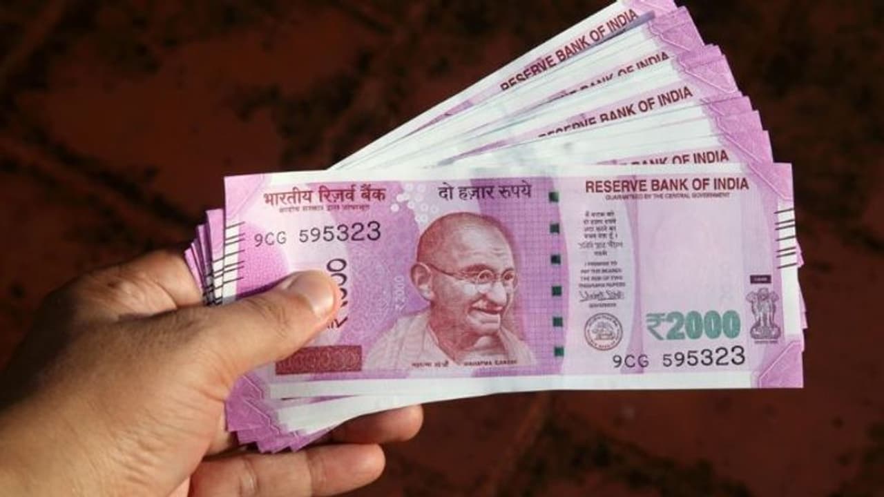 Still have Rs 2000 notes? Send them to RBI via insured post for direct ...