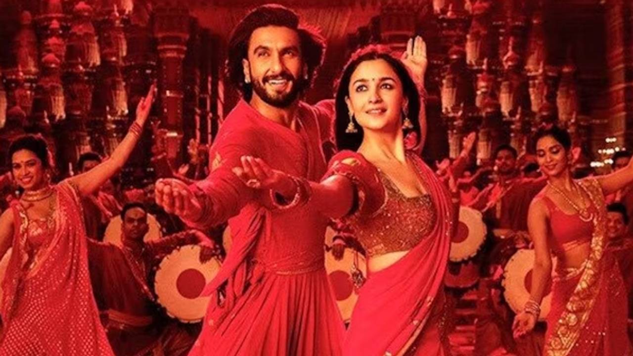 Rocky Aur Rani Kii Prem Kahaani box office collection Day 2: Alia Bhatt ...