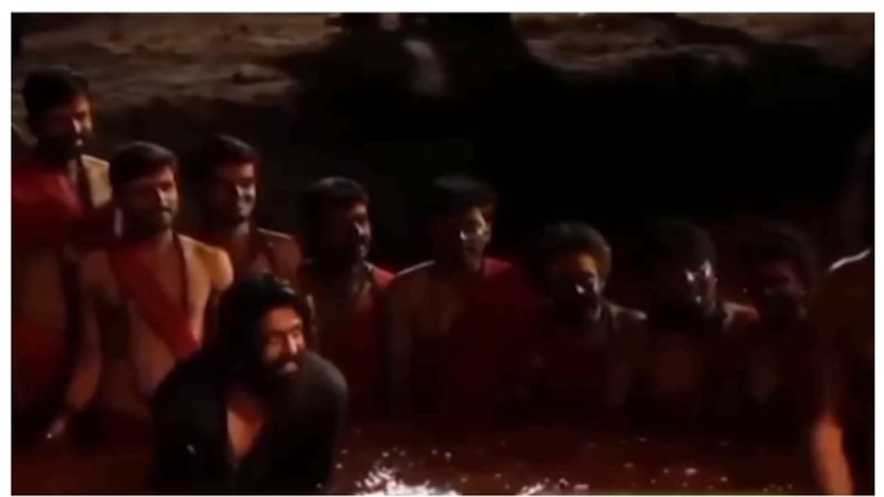 'KGF ಚಾಪ್ಟರ್ 1' ಕ್ಲೈಮ್ಯಾಕ್ಸ್ ವಿಡಿಯೋ ವೈರಲ್: ಗರುಡನ ಕೊಂದ ದೃಶ್ಯದ ಶೂಟಿಂಗ್ ...