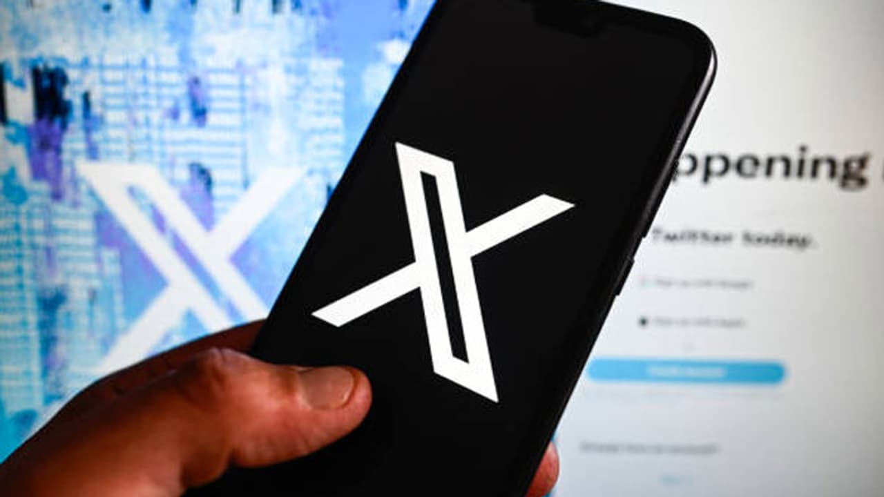 X पर आया वॉट्सऐप और इंस्टाग्राम जैसा फीचर, अब अपनों से होगी दिल खोलकर ...